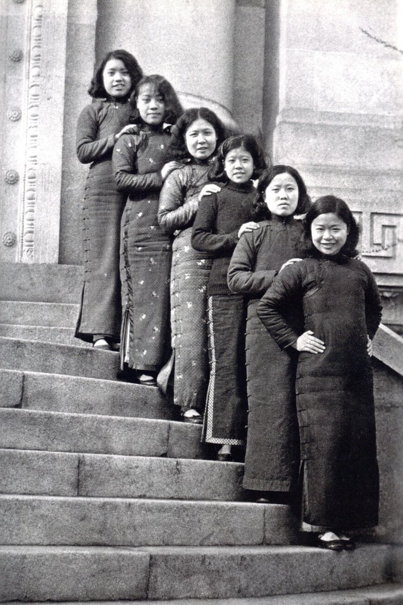 Shanghai A History in Photographs 1842-Today / Author: Liu Heung Shing ...